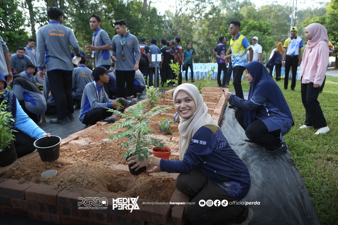 Program Penanaman 1 Juta Pokok Dalam Sehari di Pulau Pinang