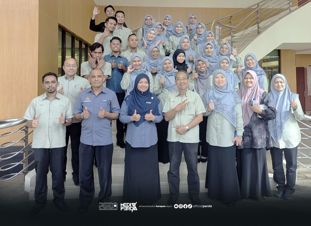 Lawatan Penanda Aras EKSA di Jabatan Pendaftaran Negara Pulau Pinang ...