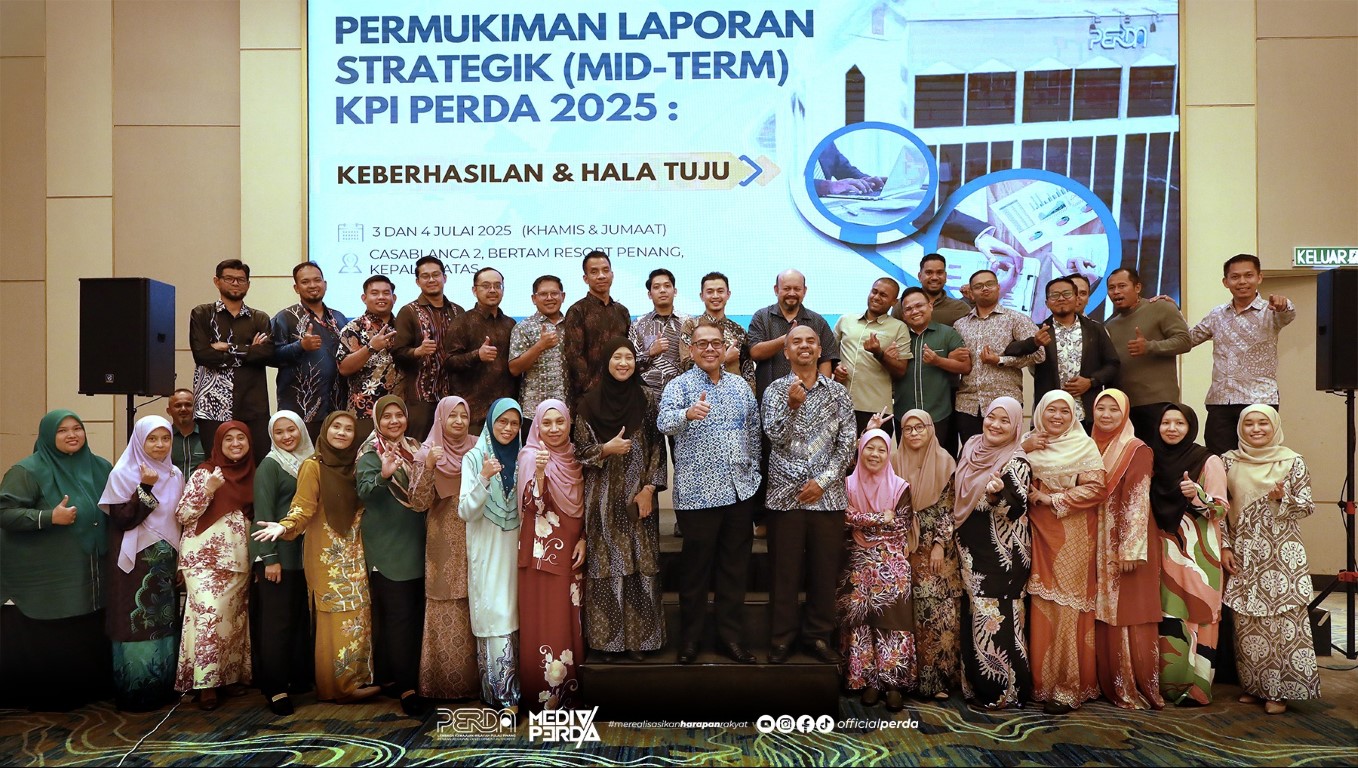 Pemukiman Laporan Strategik Mid-Term KPI PERDA 2025: Keberhasilan ...
